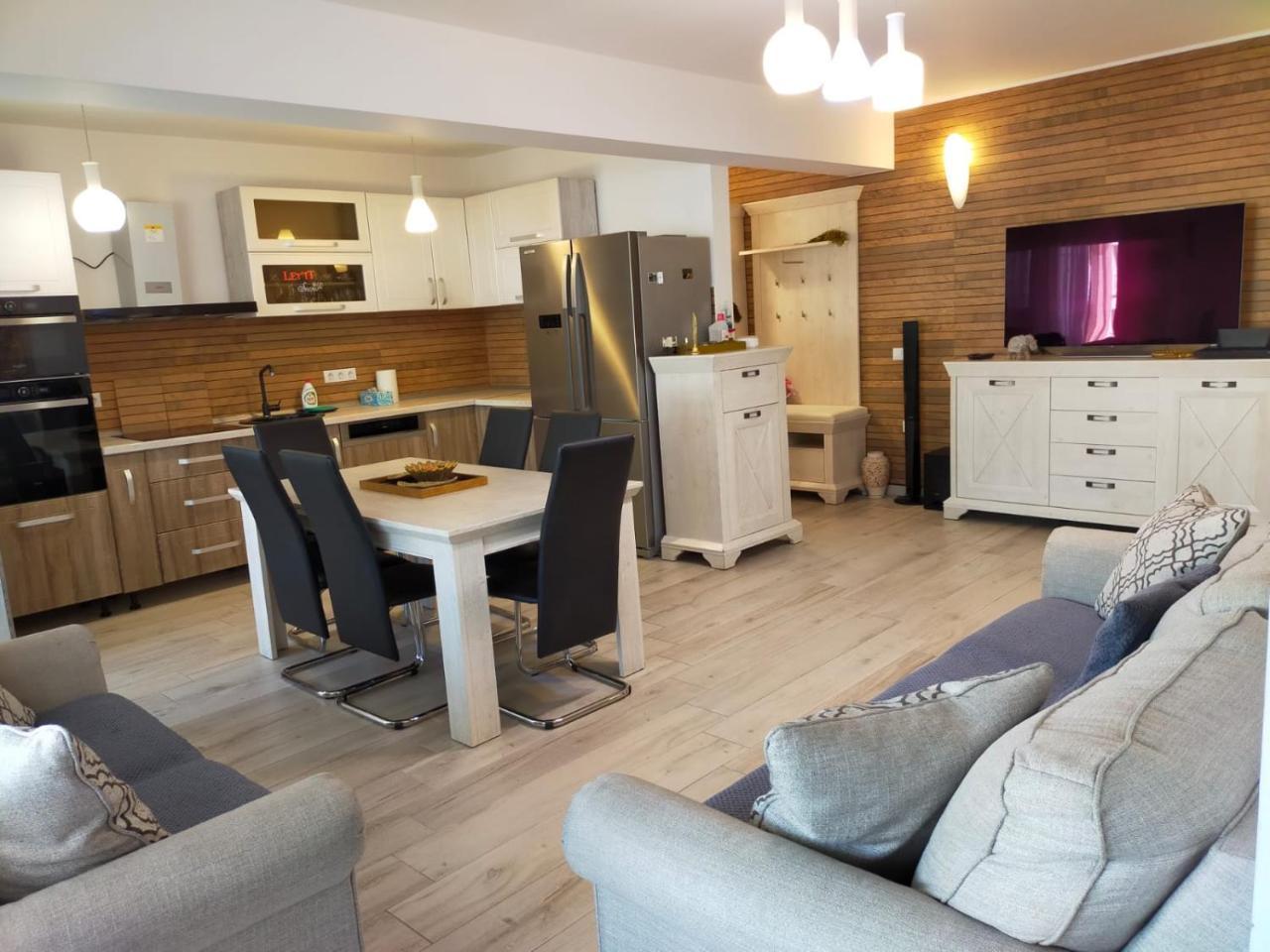 Hunyadi Luxury Dna Stanca 1, Sibiu, Romania